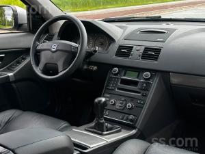 Volvo XC90 2010 in Jelgava, with an engine capacity of 2.40 L and mileage of 0 thousand km for 8990 €, photo 13 on AUTOMOTO.COM.LV