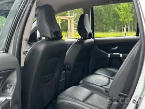 Volvo XC90 2010 in Jelgava, with an engine capacity of 2.40 L and mileage of 0 thousand km for 8990 €, photo 17 on AUTOMOTO.COM.LV