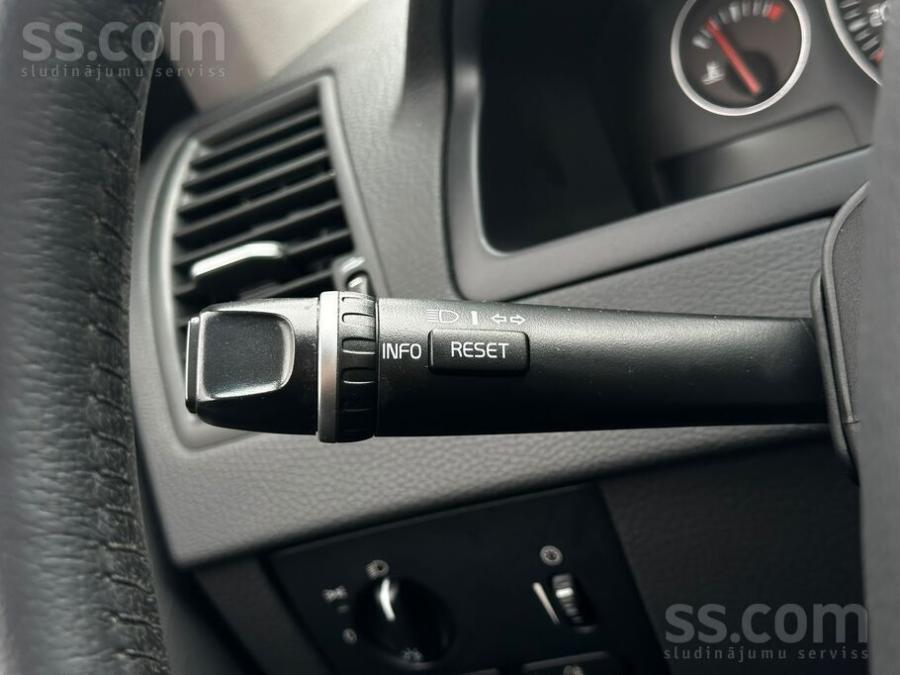 Volvo XC90 2010 in Jelgava, with an engine capacity of 2.40 L and mileage of 0 thousand km for 8990 €, photo 29 on AUTOMOTO.COM.LV