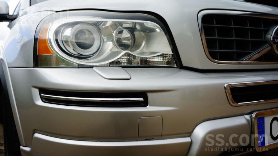 Volvo XC90 2010 in Daugavpils, with an engine capacity of 2.40 L and mileage of 202 thousand km for 9500 €, photo 1 on AUTOMOTO.COM.LV