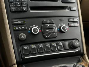 Volvo XC90 2010 Jelgava, ar dzinēja tilpumu 2.40 L un nobraukumu 305 tūkst. km par 8990 €, foto 25 vietnē AUTOMOTO.COM.LV
