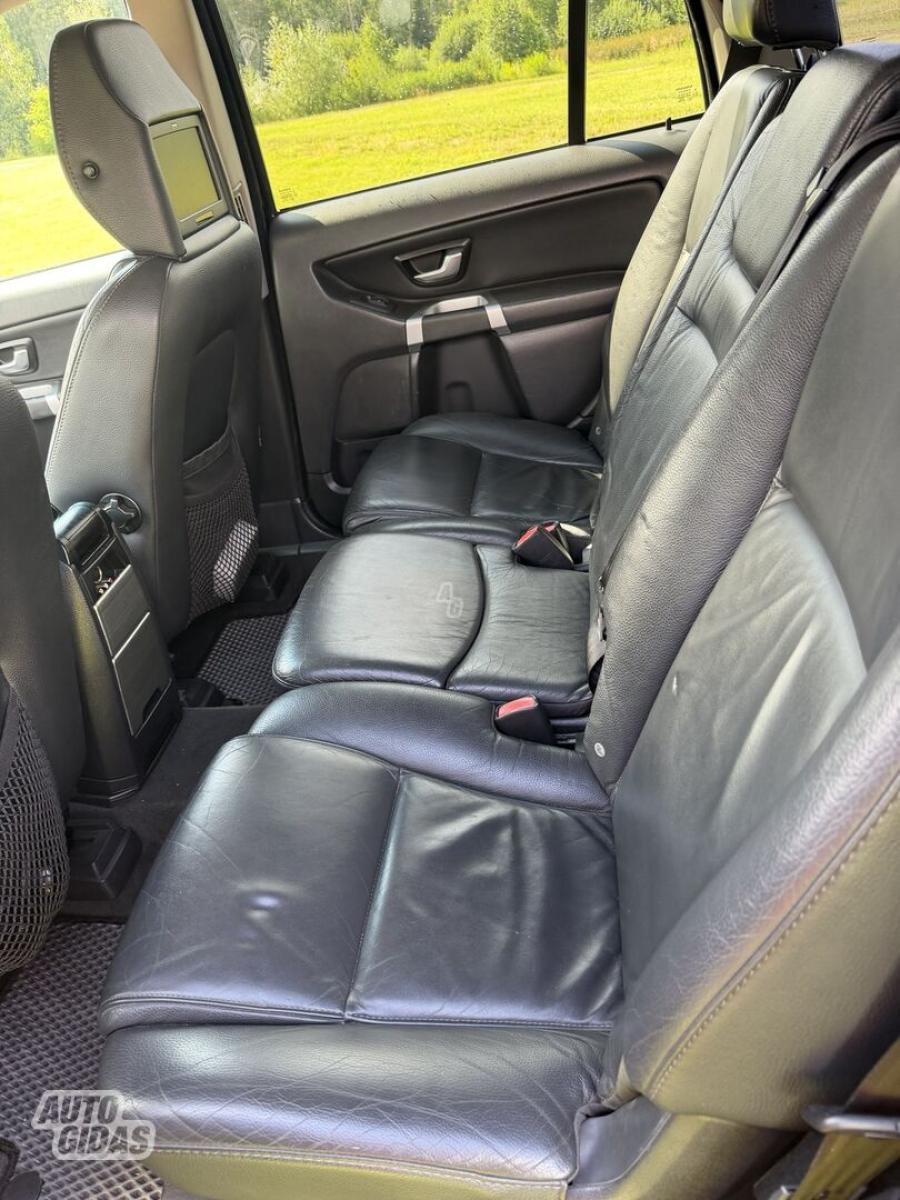 Volvo XC90 2010 Viļņa, ar dzinēja tilpumu 2.40 L un nobraukumu 217 tūkst. km par 10500 €, foto 8 vietnē AUTOMOTO.COM.LV