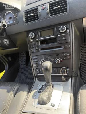 Volvo XC90 2010 Viļņa, ar dzinēja tilpumu 2.40 L un nobraukumu 217 tūkst. km par 10500 €, foto 13 vietnē AUTOMOTO.COM.LV