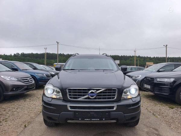 Volvo XC90 2010 in Vilnius, with an engine capacity of 2.40 L and mileage of 224 thousand km for 9750 €, photo 3 on AUTOMOTO.COM.LV