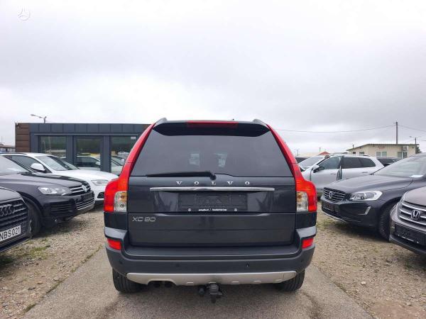 Volvo XC90 2010 in Vilnius, with an engine capacity of 2.40 L and mileage of 224 thousand km for 9750 €, photo 6 on AUTOMOTO.COM.LV