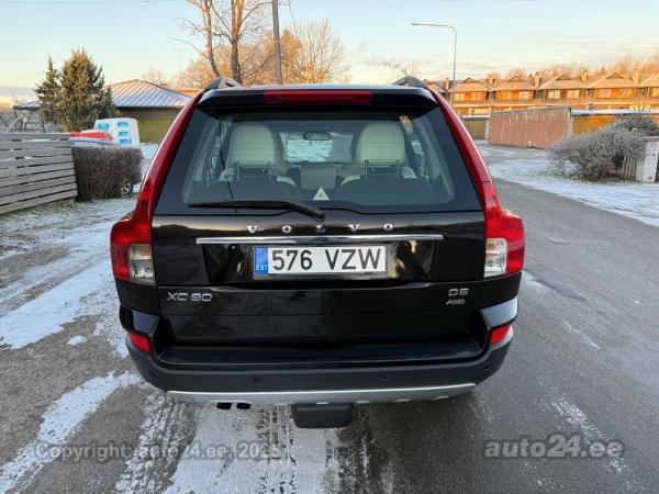 Volvo XC90 2011 Tallina, ar dzinēja tilpumu 2.40 L un nobraukumu 259 tūkst. km par 11490 €, foto 11 vietnē AUTOMOTO.COM.LV