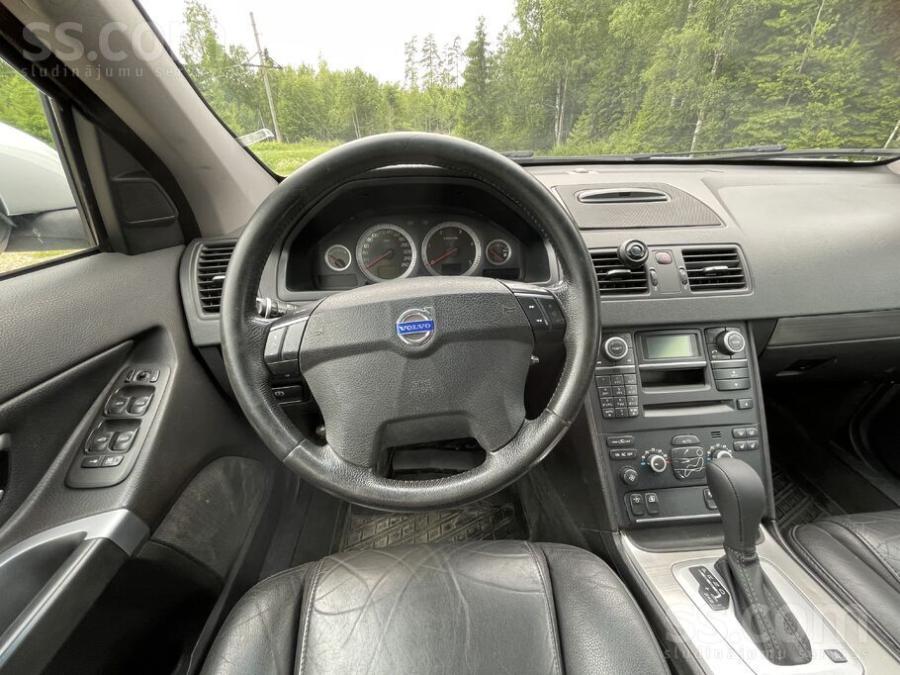Volvo XC90 2011 Cēsis, ar dzinēja tilpumu 2.40 L un nobraukumu 0 tūkst. km par 7950 €, foto 12 vietnē AUTOMOTO.COM.LV