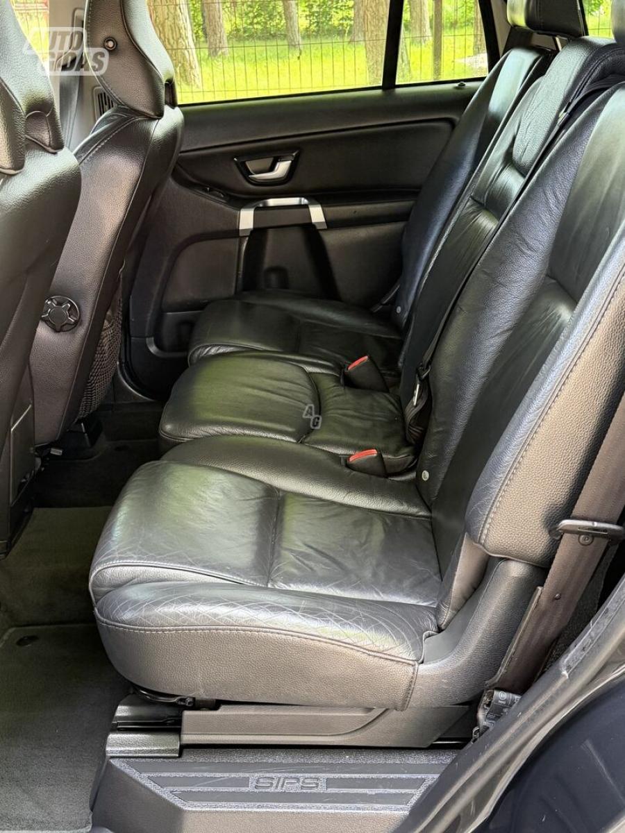 Volvo XC90 2011 Viļņa, ar dzinēja tilpumu 2.40 L un nobraukumu 298 tūkst. km par 8400 €, foto 13 vietnē AUTOMOTO.COM.LV
