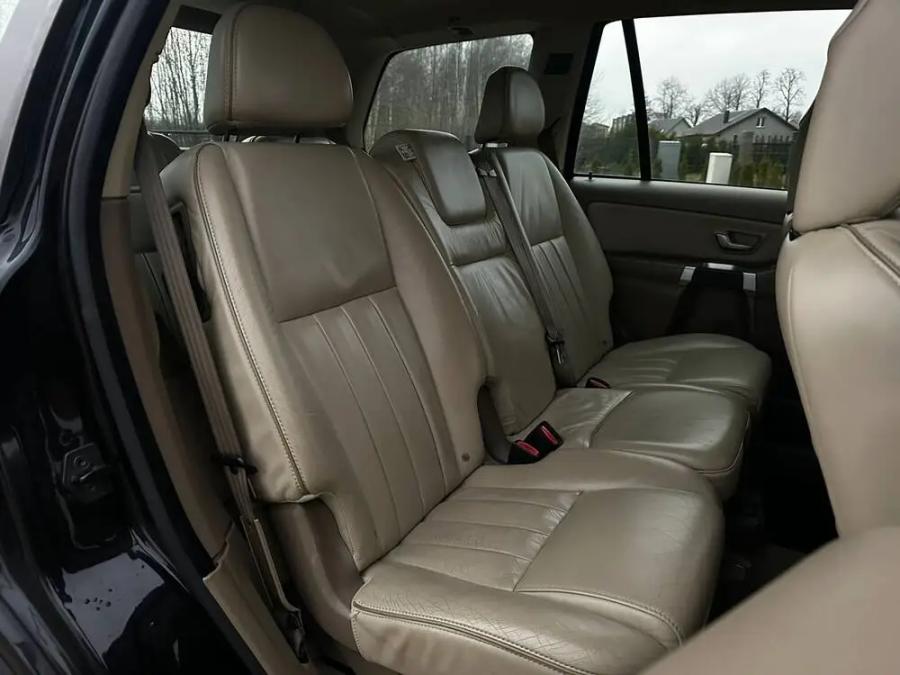 Volvo XC90 2011 in Jelgava, with an engine capacity of 2.40 L and mileage of 265 thousand km for 9990 €, photo 8 on AUTOMOTO.COM.LV