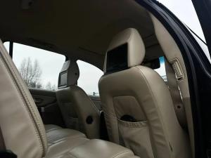 Volvo XC90 2011 in Jelgava, with an engine capacity of 2.40 L and mileage of 265 thousand km for 9990 €, photo 13 on AUTOMOTO.COM.LV