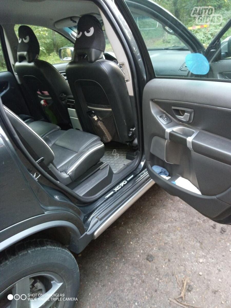 Volvo XC90 2011 Kauņa, ar dzinēja tilpumu 2.40 L un nobraukumu 226 tūkst. km par 9600 €, foto 10 vietnē AUTOMOTO.COM.LV