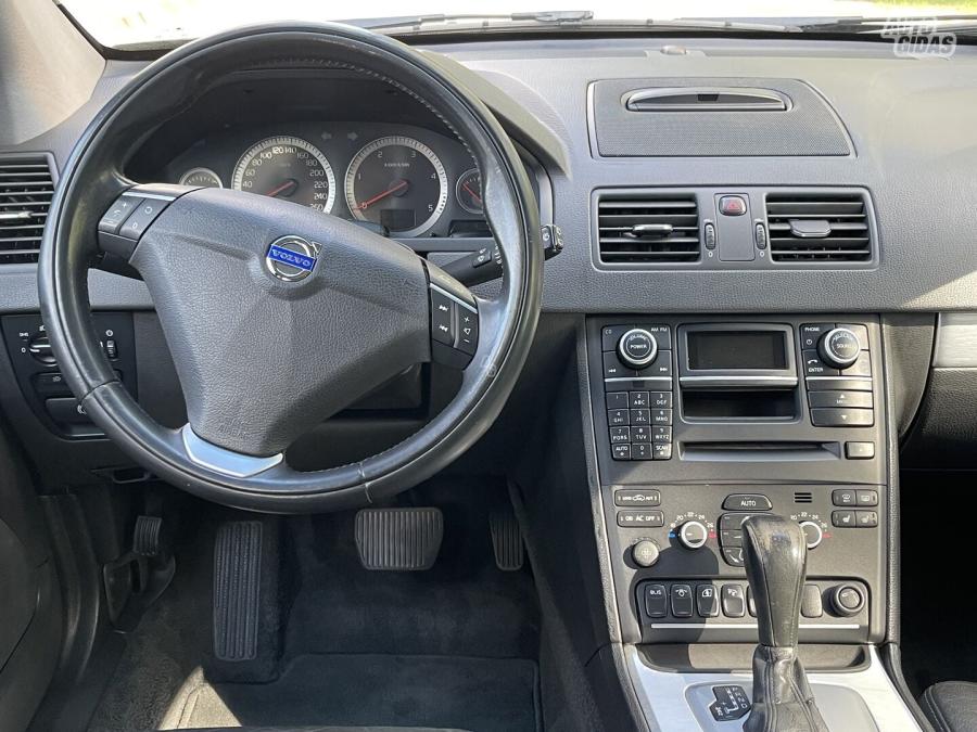 Volvo XC90 2012 Viļņa, ar dzinēja tilpumu 2.40 L un nobraukumu 293 tūkst. km par 10200 €, foto 14 vietnē AUTOMOTO.COM.LV