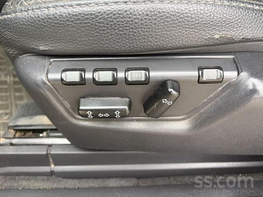 Volvo XC90 2012 Liepāja, ar dzinēja tilpumu 2.40 L un nobraukumu 309 tūkst. km par 11250 €, foto 12 vietnē AUTOMOTO.COM.LV