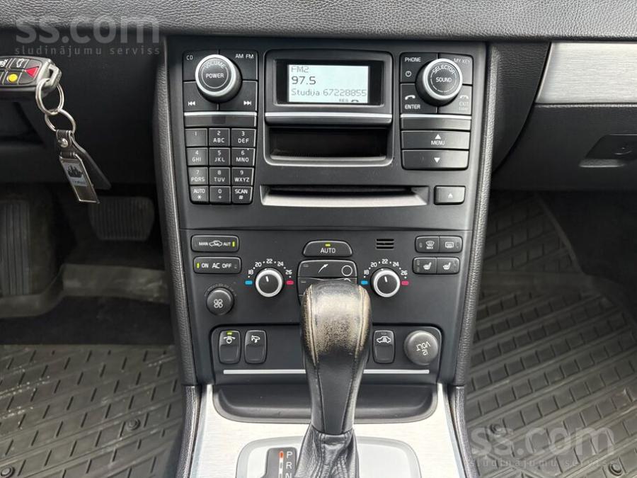 Volvo XC90 2012 Liepāja, ar dzinēja tilpumu 2.40 L un nobraukumu 309 tūkst. km par 11250 €, foto 15 vietnē AUTOMOTO.COM.LV