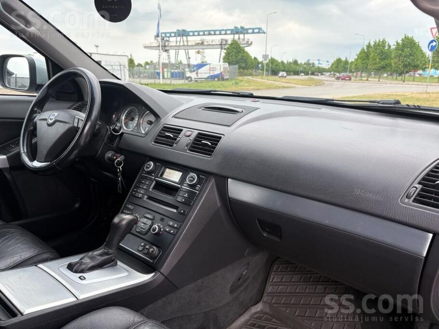 Volvo XC90 2012 Liepāja, ar dzinēja tilpumu 2.40 L un nobraukumu 309 tūkst. km par 11250 €, foto 18 vietnē AUTOMOTO.COM.LV