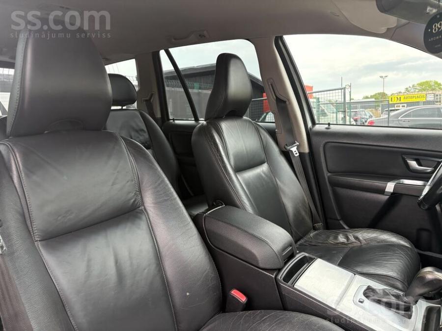 Volvo XC90 2012 Liepāja, ar dzinēja tilpumu 2.40 L un nobraukumu 309 tūkst. km par 11250 €, foto 20 vietnē AUTOMOTO.COM.LV