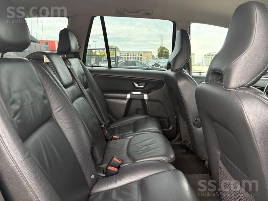 Volvo XC90 2012 Liepāja, ar dzinēja tilpumu 2.40 L un nobraukumu 309 tūkst. km par 11250 €, foto 23 vietnē AUTOMOTO.COM.LV