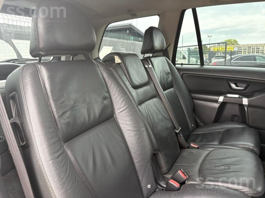 Volvo XC90 2012 Liepāja, ar dzinēja tilpumu 2.40 L un nobraukumu 309 tūkst. km par 11250 €, foto 24 vietnē AUTOMOTO.COM.LV