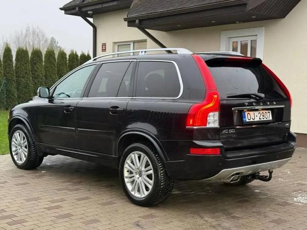 Volvo XC90 2012 Jelgava, ar dzinēja tilpumu 2.40 L un nobraukumu 297 tūkst. km par 11990 €, foto 4 vietnē AUTOMOTO.COM.LV