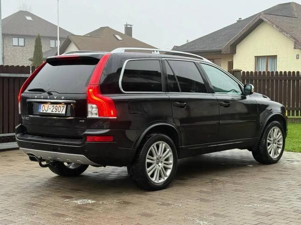 Volvo XC90 2012 Jelgava, ar dzinēja tilpumu 2.40 L un nobraukumu 297 tūkst. km par 11990 €, foto 6 vietnē AUTOMOTO.COM.LV