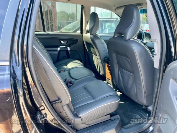 Volvo XC90 2012 Tallina, ar dzinēja tilpumu 2.40 L un nobraukumu 239 tūkst. km par 11500 €, foto 8 vietnē AUTOMOTO.COM.LV