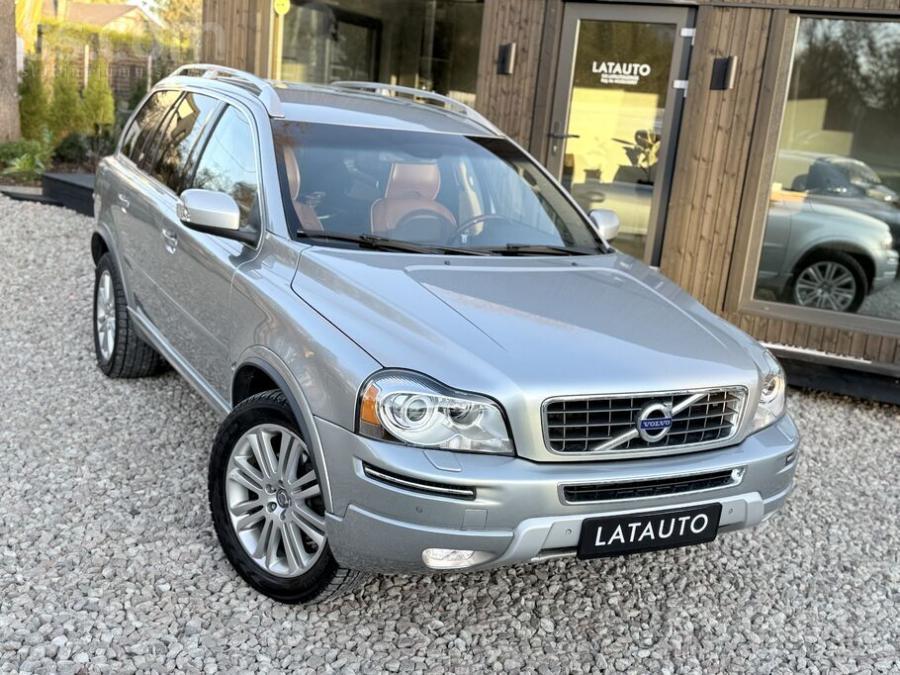 Volvo XC90 2013 in Riga, with an engine capacity of 2.40 L and mileage of 270 thousand km for 9900 €, photo 1 on AUTOMOTO.COM.LV