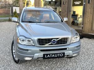 Volvo XC90 2013 in Riga, with an engine capacity of 2.40 L and mileage of 270 thousand km for 9900 €, photo 3 on AUTOMOTO.COM.LV