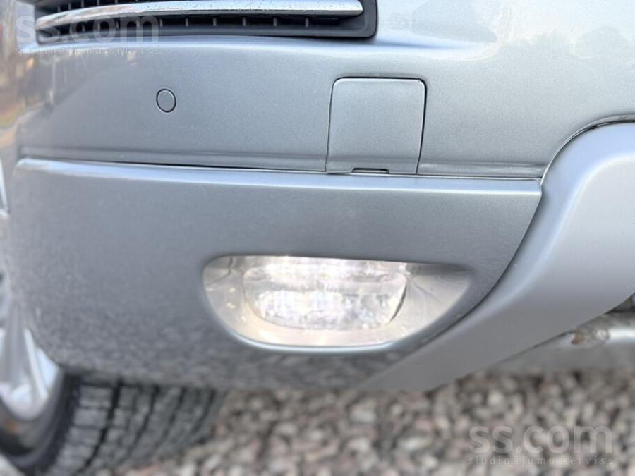 Volvo XC90 2013 in Riga, with an engine capacity of 2.40 L and mileage of 270 thousand km for 9900 €, photo 5 on AUTOMOTO.COM.LV