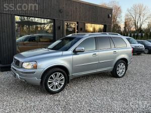Volvo XC90 2013 in Riga, with an engine capacity of 2.40 L and mileage of 270 thousand km for 9900 €, photo 12 on AUTOMOTO.COM.LV