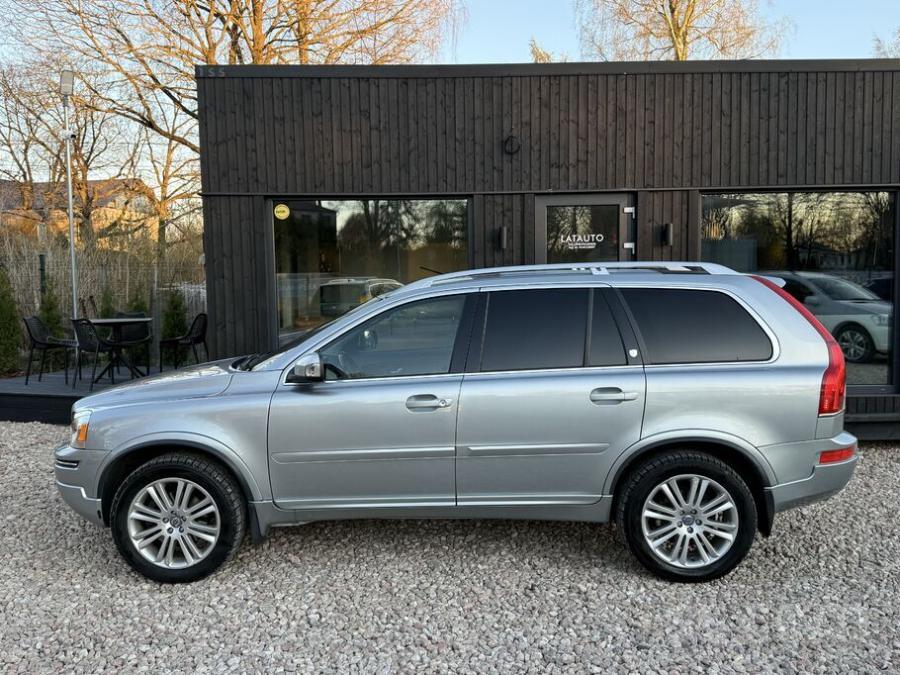 Volvo XC90 2013 in Riga, with an engine capacity of 2.40 L and mileage of 270 thousand km for 9900 €, photo 13 on AUTOMOTO.COM.LV