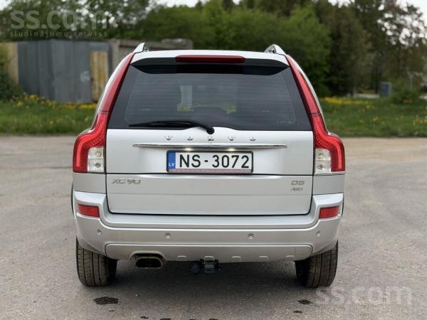 Volvo XC90 2013 Ogre, ar dzinēja tilpumu 2.40 L un nobraukumu 275 tūkst. km par 9390 €, foto 7 vietnē AUTOMOTO.COM.LV