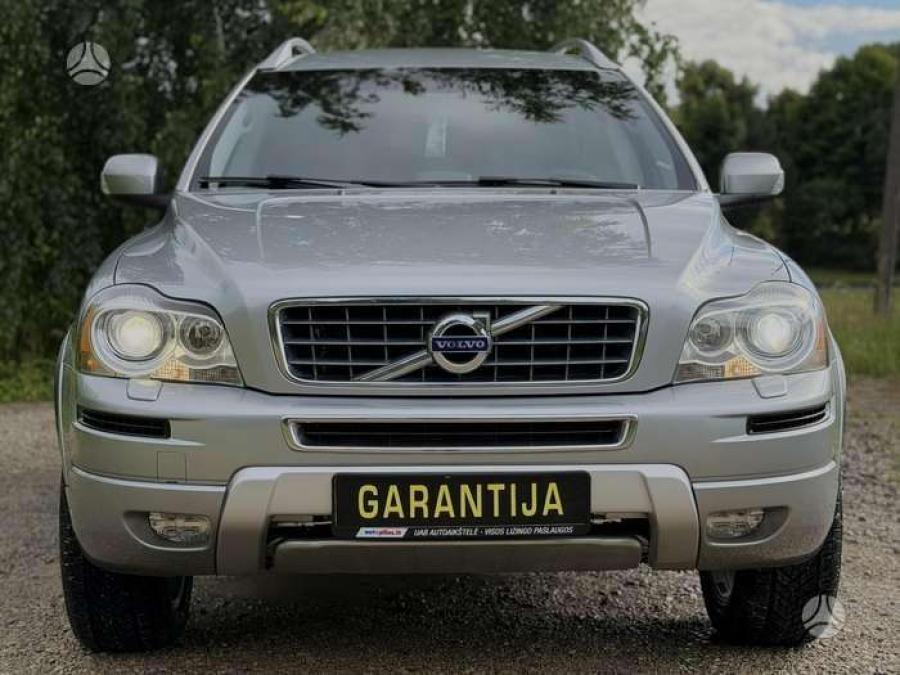 Volvo XC90 2013 in Siauliai, with an engine capacity of 2.40 L and mileage of 298 thousand km for 14199 €, photo 6 on AUTOMOTO.COM.LV