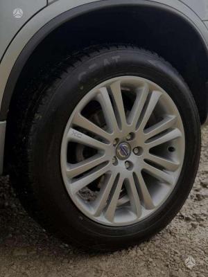 Volvo XC90 2013 in Siauliai, with an engine capacity of 2.40 L and mileage of 298 thousand km for 14199 €, photo 23 on AUTOMOTO.COM.LV
