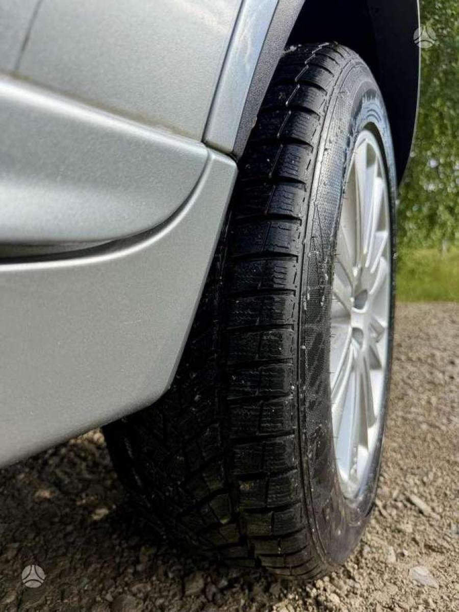 Volvo XC90 2013 in Siauliai, with an engine capacity of 2.40 L and mileage of 298 thousand km for 14199 €, photo 24 on AUTOMOTO.COM.LV