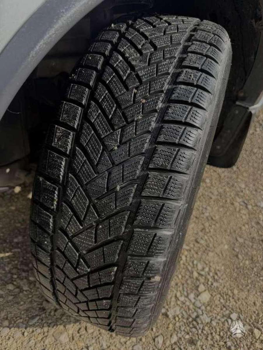 Volvo XC90 2013 in Siauliai, with an engine capacity of 2.40 L and mileage of 298 thousand km for 14199 €, photo 26 on AUTOMOTO.COM.LV