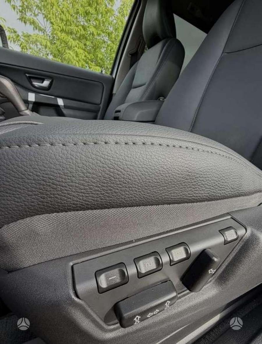 Volvo XC90 2013 Šauļi, ar dzinēja tilpumu 2.40 L un nobraukumu 298 tūkst. km par 14199 €, foto 40 vietnē AUTOMOTO.COM.LV