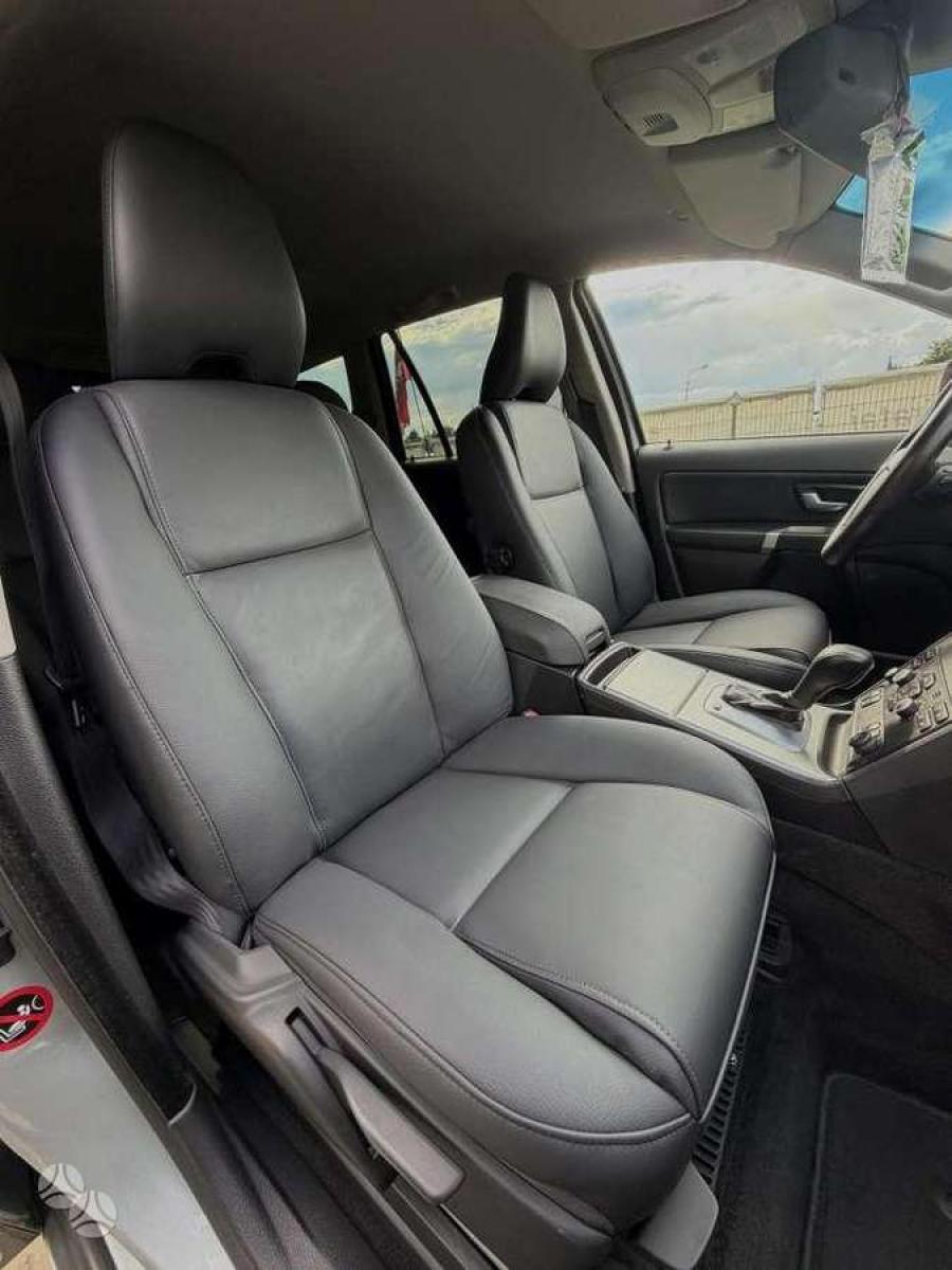 Volvo XC90 2013 Šauļi, ar dzinēja tilpumu 2.40 L un nobraukumu 298 tūkst. km par 14199 €, foto 30 vietnē AUTOMOTO.COM.LV