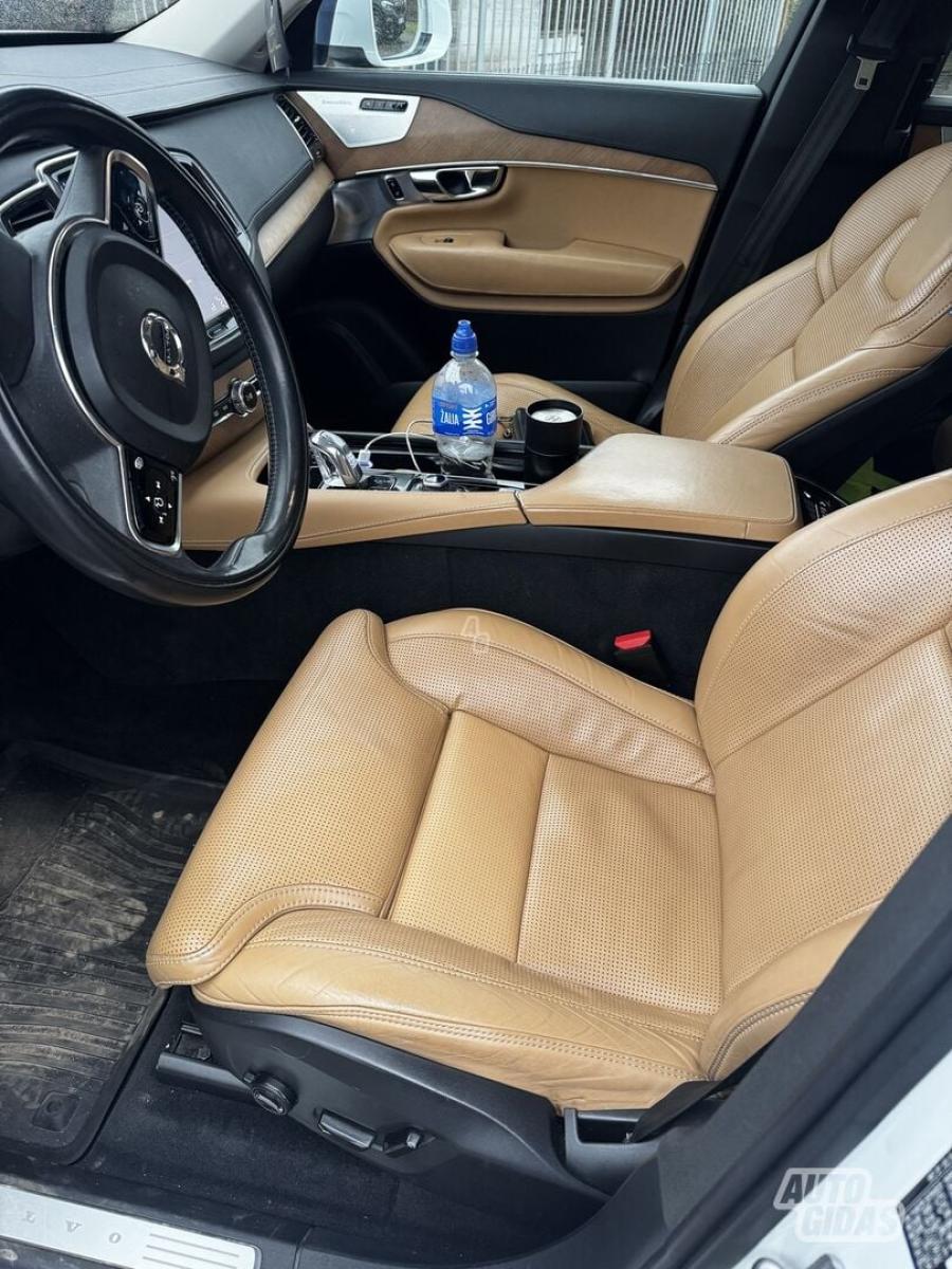 Volvo XC90 2016 in Kaunas, with an engine capacity of 2.00 L and mileage of 160 thousand km for 26000 €, photo 11 on AUTOMOTO.COM.LV