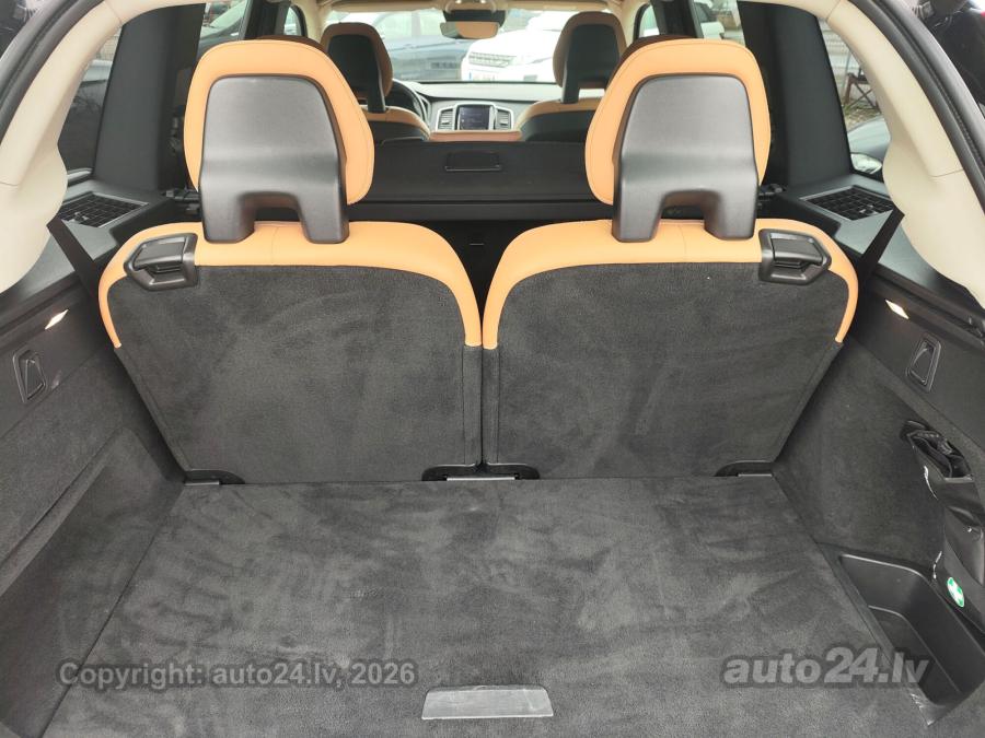 Volvo XC90 2016 in Tallinn, with an engine capacity of 2.00 L and mileage of 200 thousand km for 20850 €, photo 26 on AUTOMOTO.COM.LV