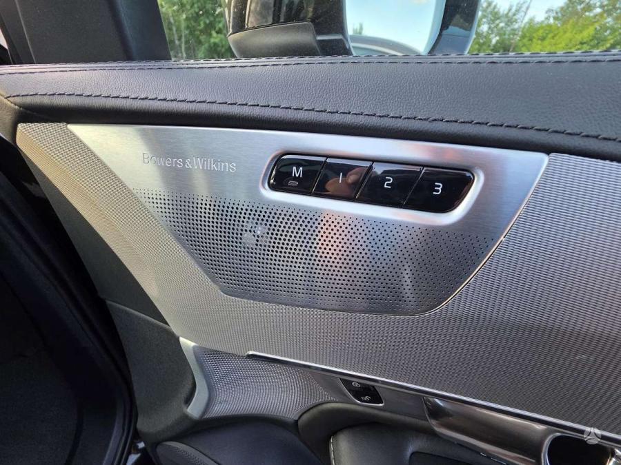 Volvo XC90 2016 Viļņa, ar dzinēja tilpumu 1.97 L un nobraukumu 188 tūkst. km par 20500 €, foto 24 vietnē AUTOMOTO.COM.LV
