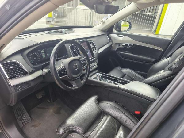 Volvo XC90 2016 in Taurage, with an engine capacity of 1.97 L and mileage of 270 thousand km for 15200 €, photo 6 on AUTOMOTO.COM.LV