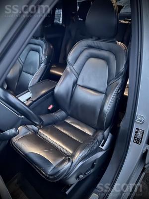 Volvo XC90 2017 in Riga, with an engine capacity of 2.00 L and mileage of 250 thousand km for 24200 €, photo 9 on AUTOMOTO.COM.LV