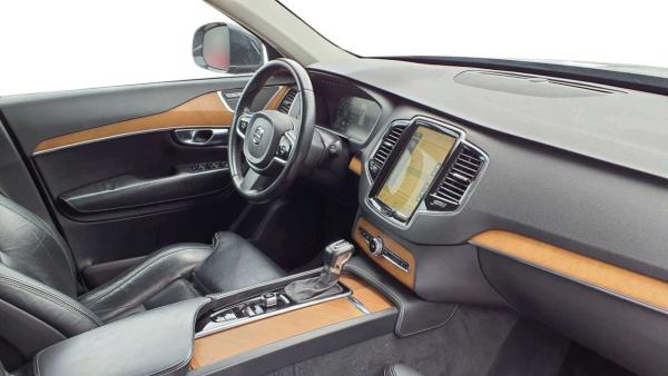 Volvo XC90 2017 Viļņa, ar dzinēja tilpumu 0.00 L un nobraukumu 0 tūkst. km par 25000 €, foto 5 vietnē AUTOMOTO.COM.LV