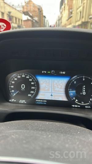 Volvo XC90 2017 Rīga, ar dzinēja tilpumu 2.00 L un nobraukumu 280 tūkst. km par 22500 €, foto 12 vietnē AUTOMOTO.COM.LV