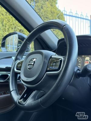 Volvo XC90 2018 in Vilnius, with an engine capacity of 2.00 L and mileage of 264 thousand km for 35000 €, photo 15 on AUTOMOTO.COM.LV
