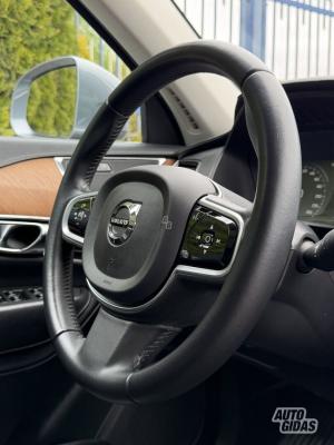 Volvo XC90 2018 in Vilnius, with an engine capacity of 2.00 L and mileage of 192 thousand km for 24000 €, photo 13 on AUTOMOTO.COM.LV