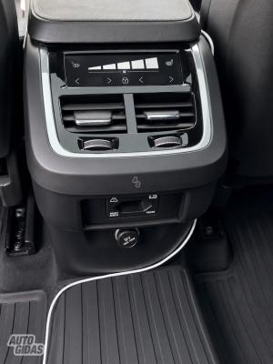 Volvo XC90 2018 in Vilnius, with an engine capacity of 2.00 L and mileage of 182 thousand km for 28000 €, photo 24 on AUTOMOTO.COM.LV
