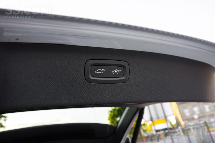 Volvo XC90 2018 Jelgava, ar dzinēja tilpumu 2.00 L un nobraukumu 330 tūkst. km par 18900 €, foto 26 vietnē AUTOMOTO.COM.LV