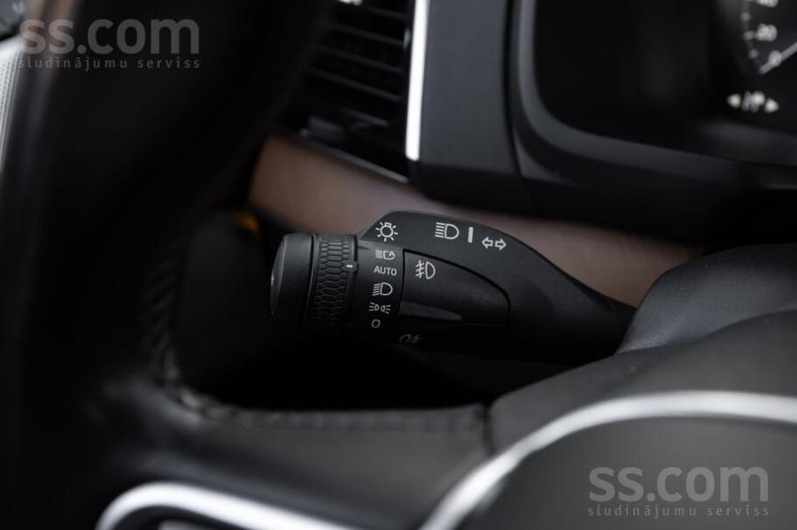 Volvo XC90 2018 Jelgava, ar dzinēja tilpumu 2.00 L un nobraukumu 330 tūkst. km par 18900 €, foto 50 vietnē AUTOMOTO.COM.LV