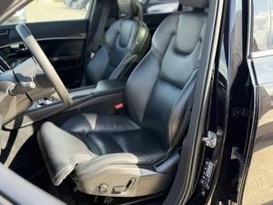 Volvo XC90 2019 in Riga, with an engine capacity of 2.00 L and mileage of 268 thousand km for 24500 €, photo 8 on AUTOMOTO.COM.LV